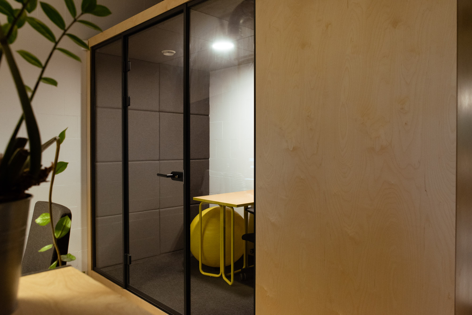 DEMIURG bunker office