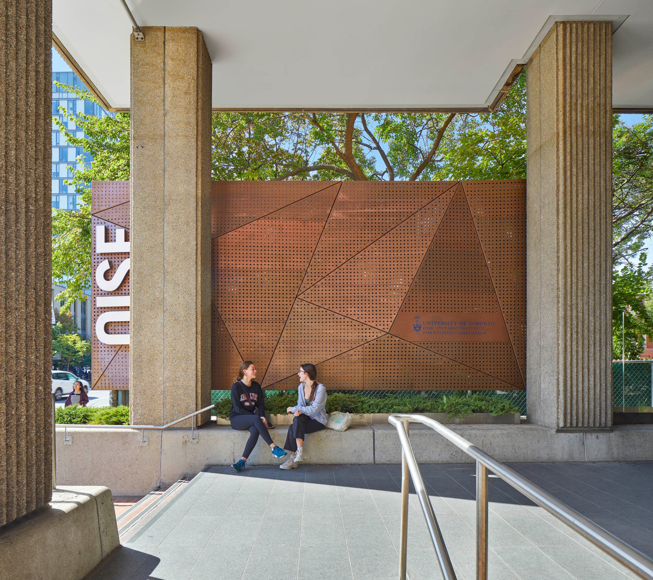 Ontario Institute for Studies in Education Lobby and Entrance - INT Design