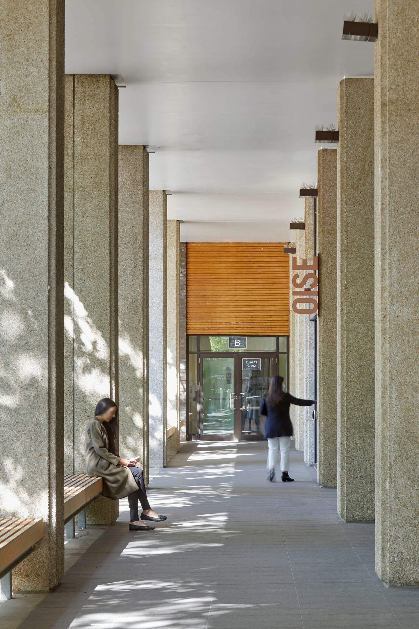 Ontario Institute for Studies in Education Lobby and Entrance - INT Design
