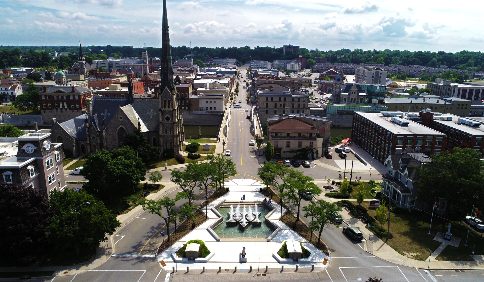 Queen's Square Restoration - INT Design