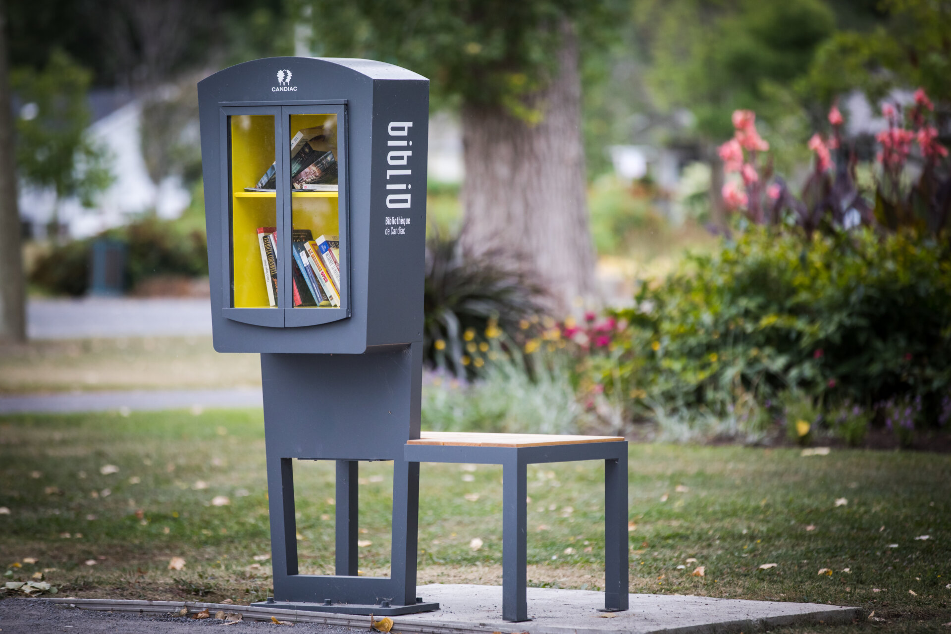 Microbibliothèque - INT Design