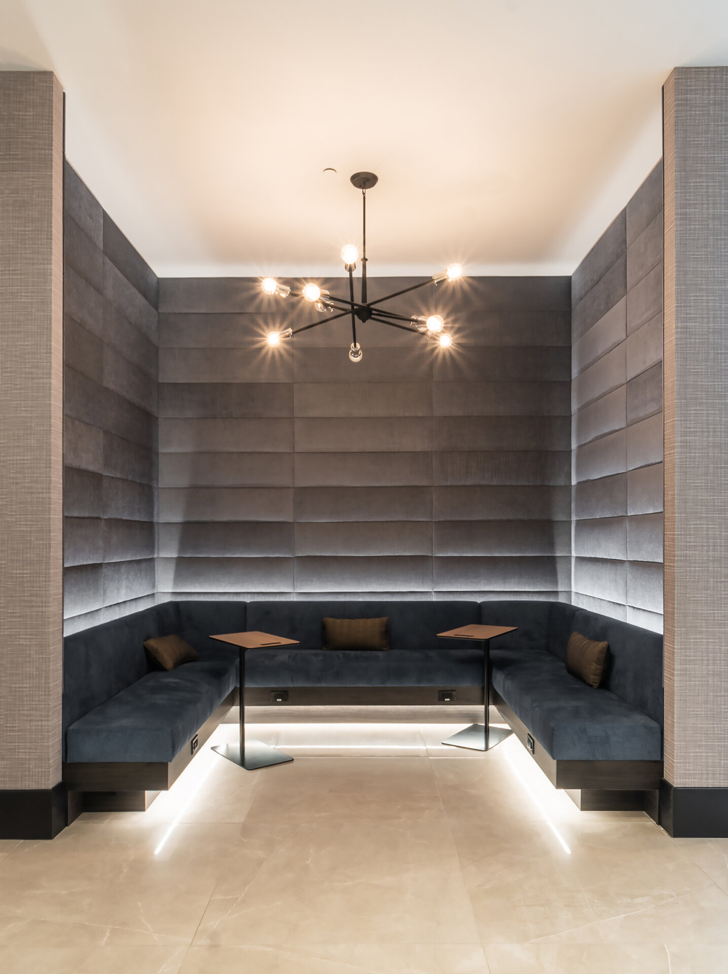 Sheraton Laval Hotel and Convention Center - INT Design