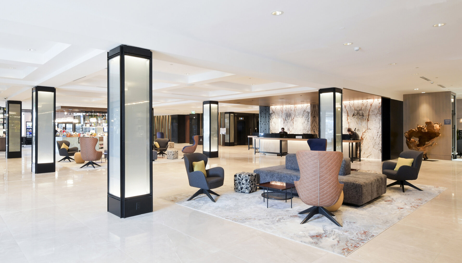 Sheraton Laval Hotel and Convention Center - INT Design