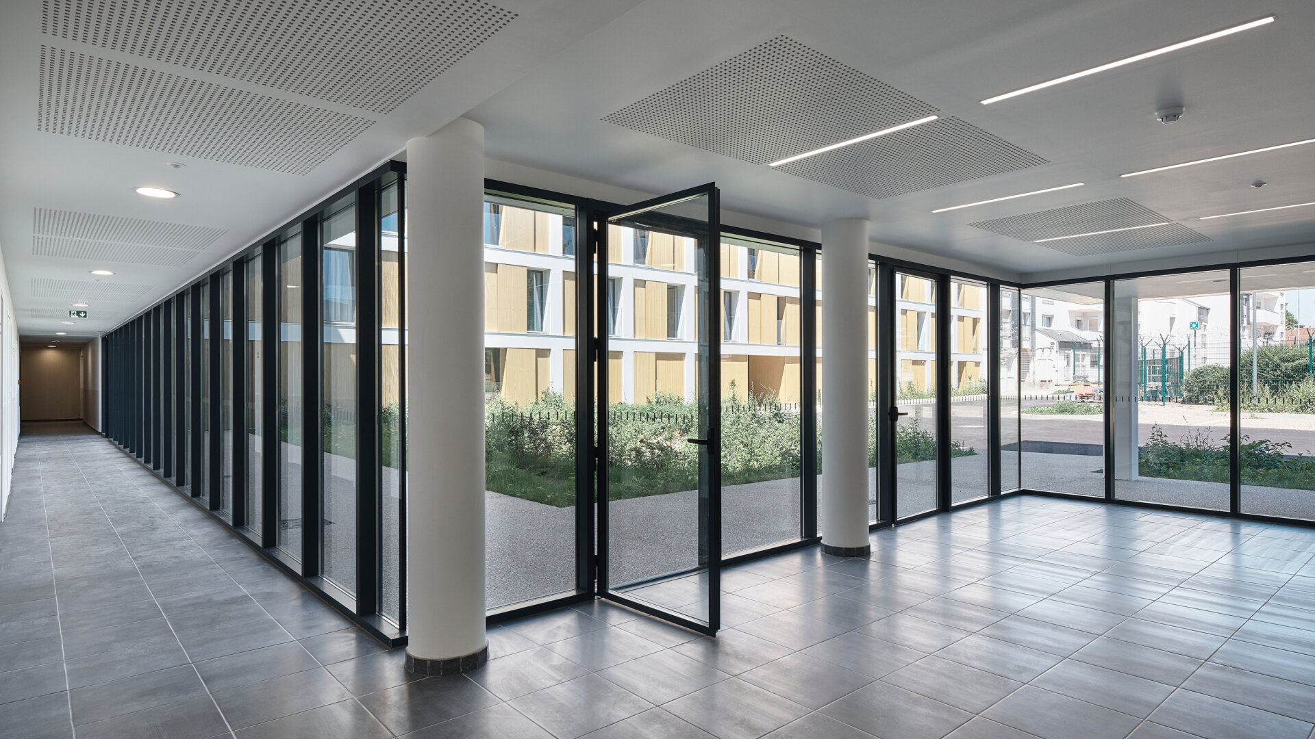 Bâtiment pour officiers célibataires - INT Design